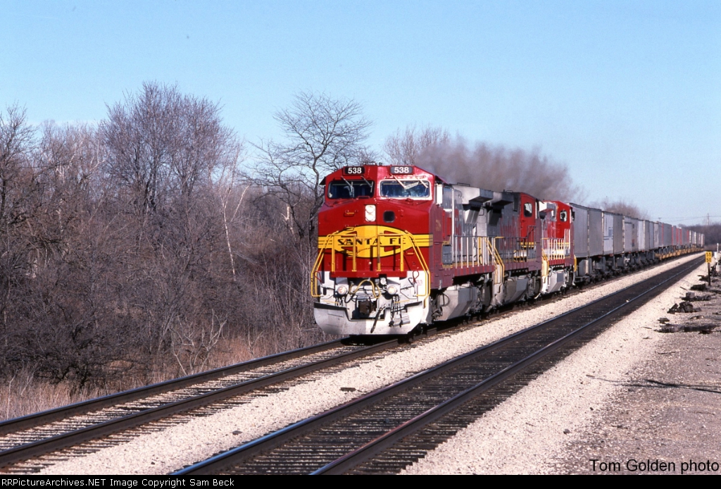ATSF #199 Led by 538, 541, and 524